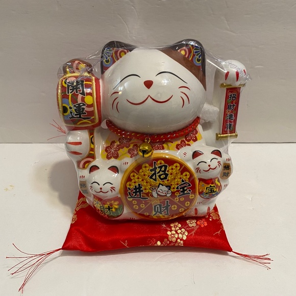 Accents | Japanese Lucky Money Cat With Baby Cats Moving Arm Neko ...